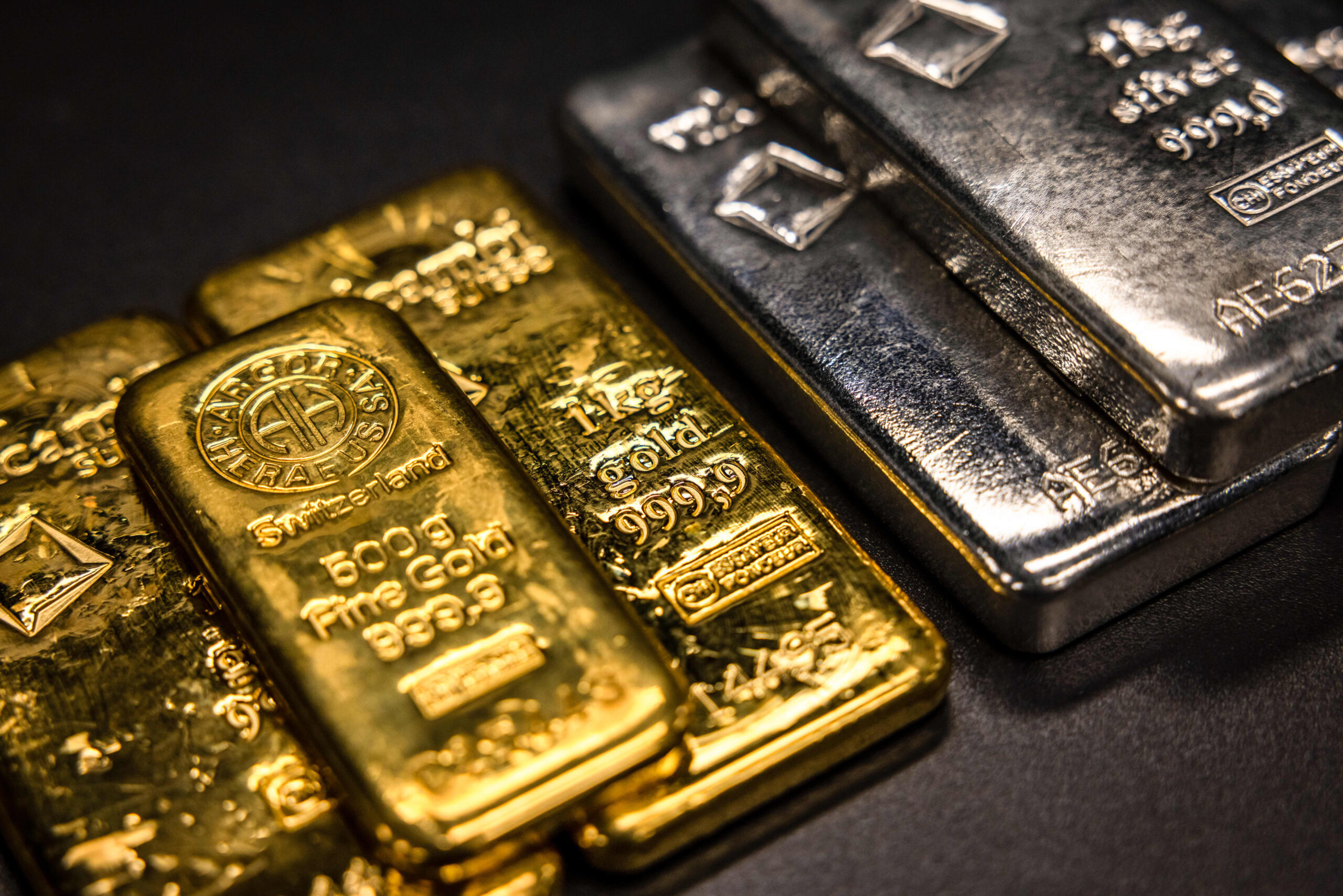 Gold, silver prices fall after CME raises precious metals margins ...